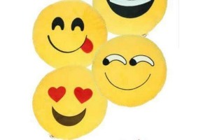 Smiley kussen nu voor 2,69 - Beste.nl